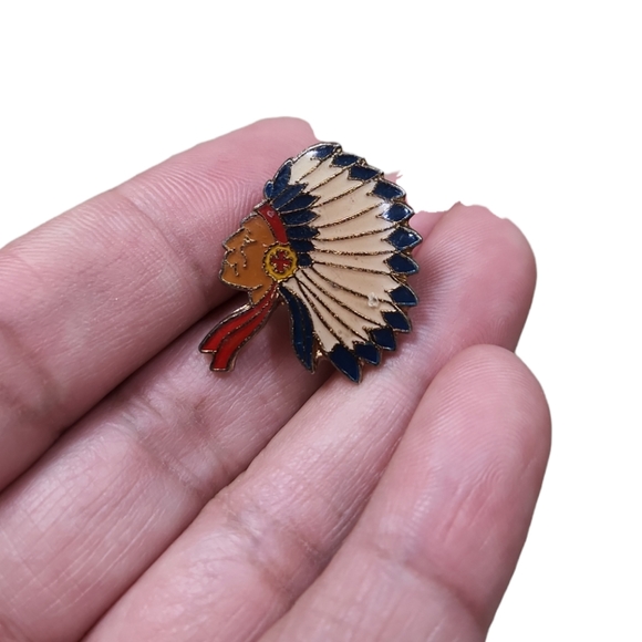 Jewelry | Vintage Gold Toned Indian Chief Enamel Pin | Poshmark